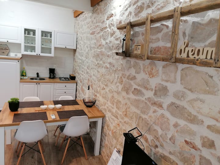 Nos Kalik Ferienwohnungen & Unterkünfte - Šibenik-Knin County, Kroatien ...