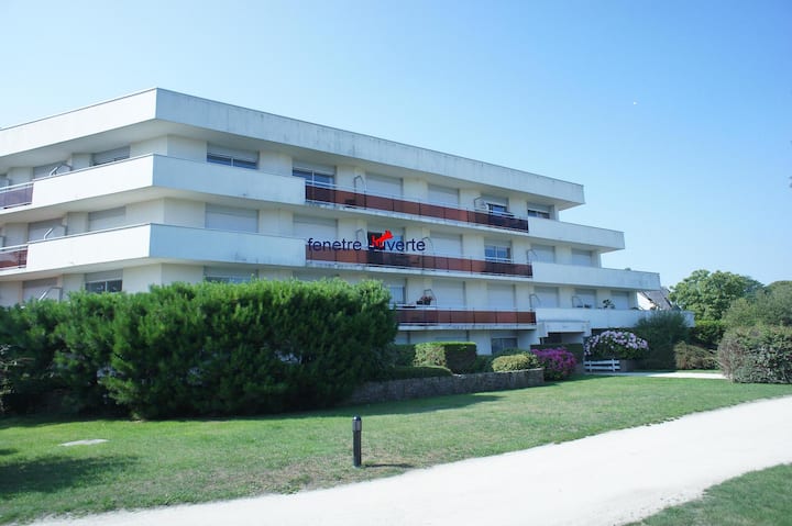 Grand Studio  47m   Vue Mer     Déco  Soignée - Dinard