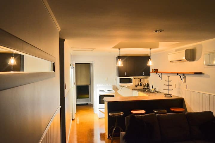Springhill Garden Apartment 'A'  Quiet And Cosy - Porirua