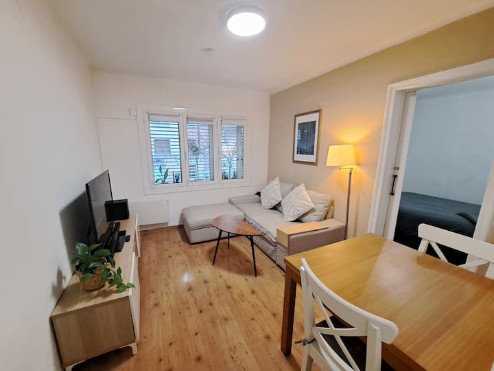 Ideal Para Tele Trabajar/ Solo Estancias Largas - Barcelona