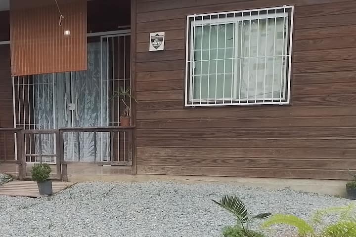 Casa De Madeira Aconchegante - Penha/sc - Penha