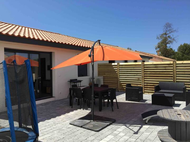 T2 Au Calme Avec Terrasse Entièrement éQuipée - La Crau