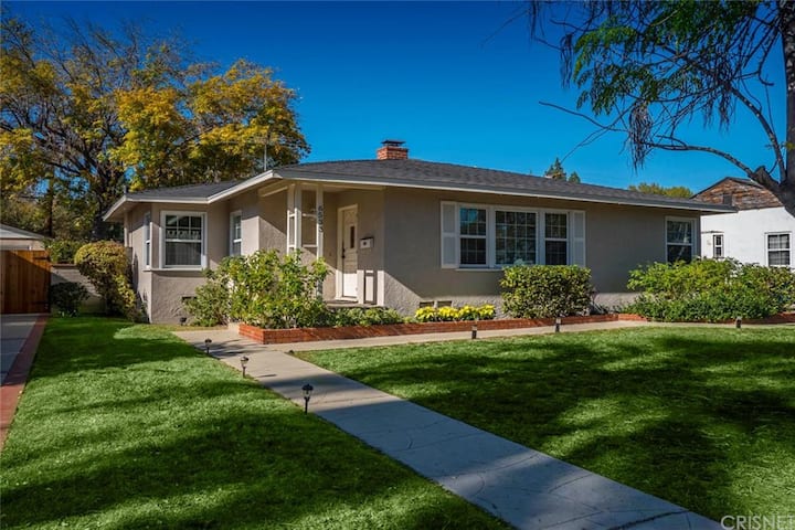 Sweet And Lovely 3 Bedroom House. Close To 101/405 - Los Ángeles, CA