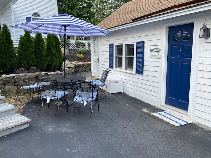 Classic Maine Beach Cottage-in Ogunquit Village !! - Ogunquit, ME