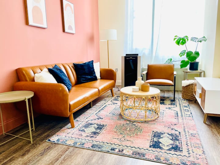 Gorgeous Highrise Apt - City Views! - Memphis in May