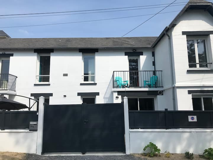 Villa Cosy En Bord De Mer 50 M De La Plage - Jullouville