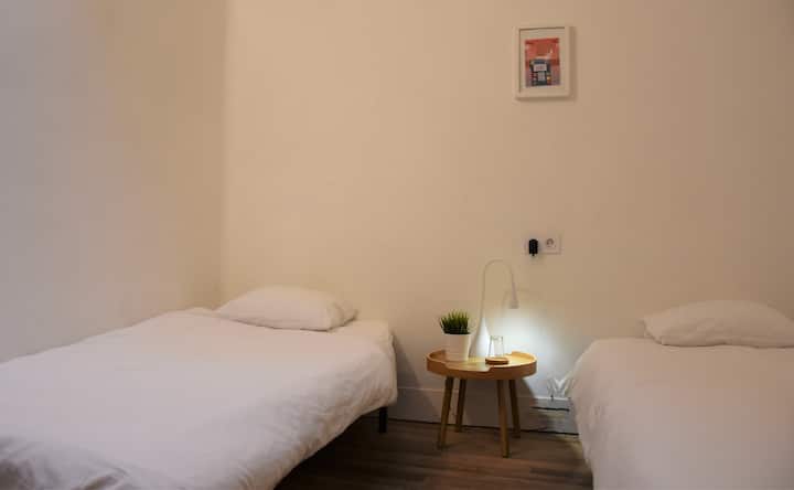 Habitación 2 Camas Casco Histórico - Marín