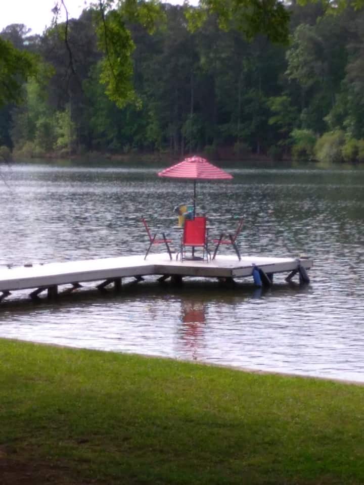 Simple Oconee Lake Home - Greensboro, GA