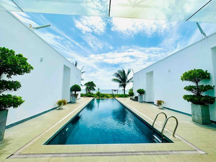 Beachfront Villa Private Pool - Ba Ria