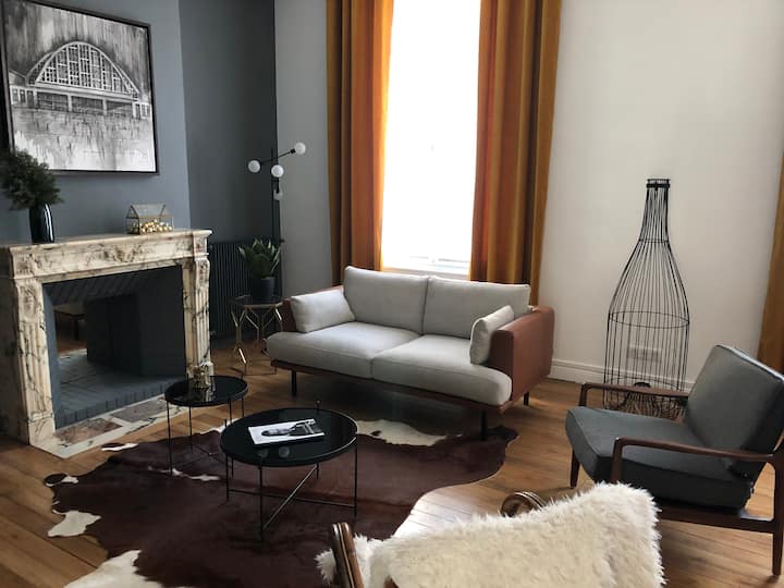 Confortable 3 Chambres Avec Terrasse, Hypercentre - Reims