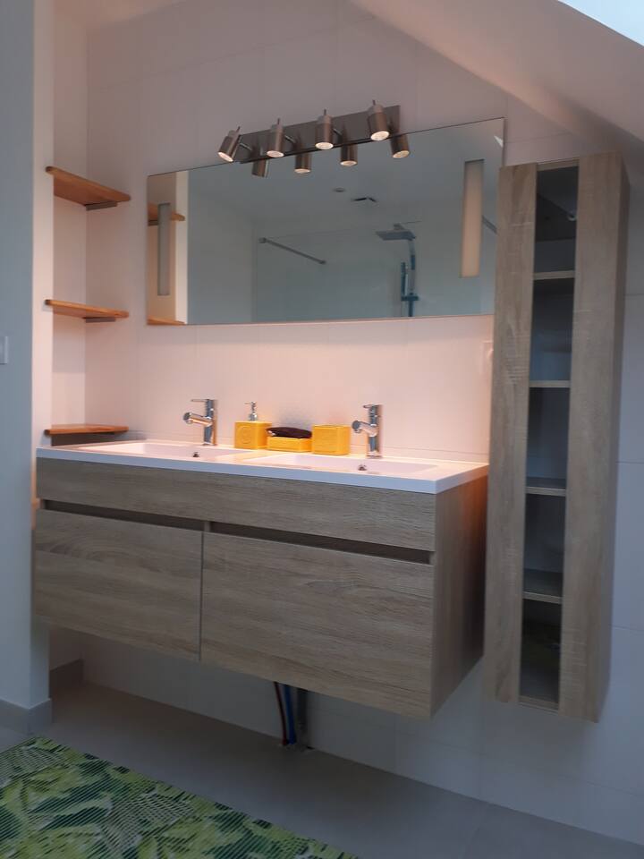 Logement(6) Proche A77 - Montargis