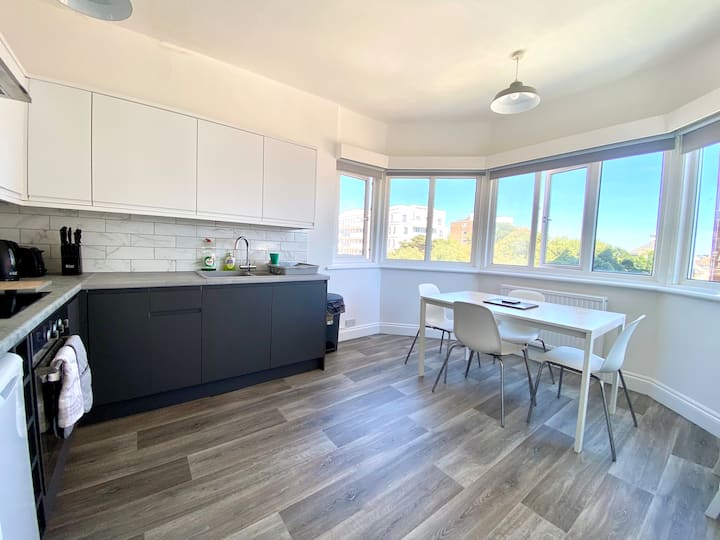 Stylish Bournemouth Town Centre Apartment - Bournemouth