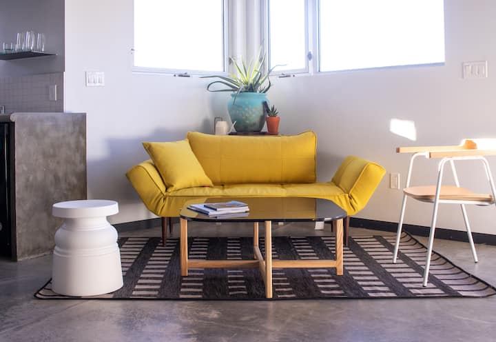 Luxury Contemporary Living  - 30 Day Minimum - Santa Fe