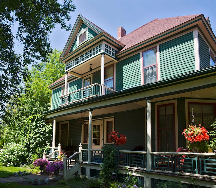 Lower Millstream Vacation Rentals & Homes - New Brunswick, Canada | Airbnb