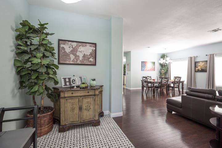 Sweet Home-tv In Every Room + 14ft Trampoline - Las Vegas, NV
