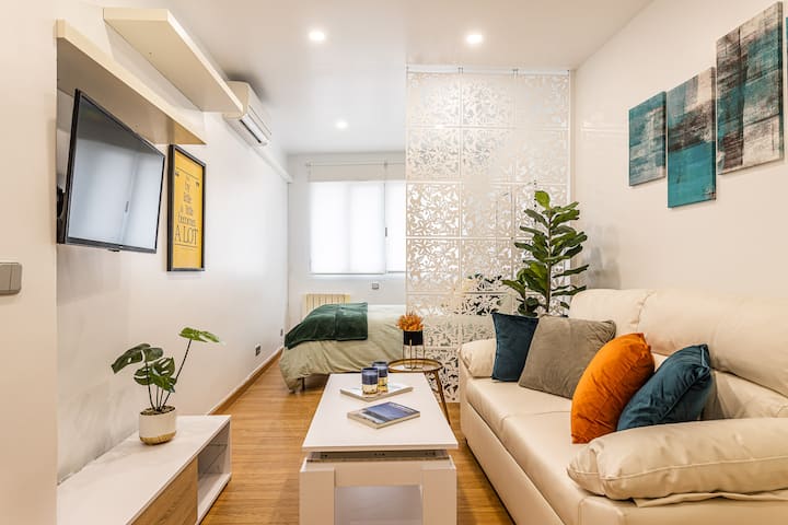Estudio Moderno En Chueca - Madrid