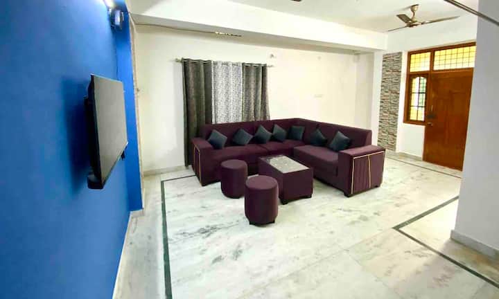 A Modern & Homely 2bhk Flat In Basheerbagh - Hyderabad