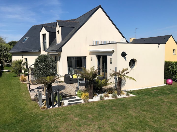 Jolie Maison Proche De La Mer, Ville Et Campagne - Ploemeur