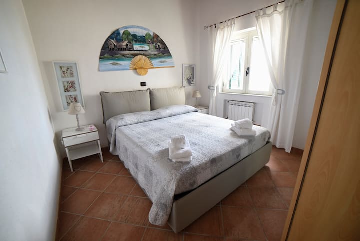 Baia-luna Wohnungen. Villa Lucia - Palinuro