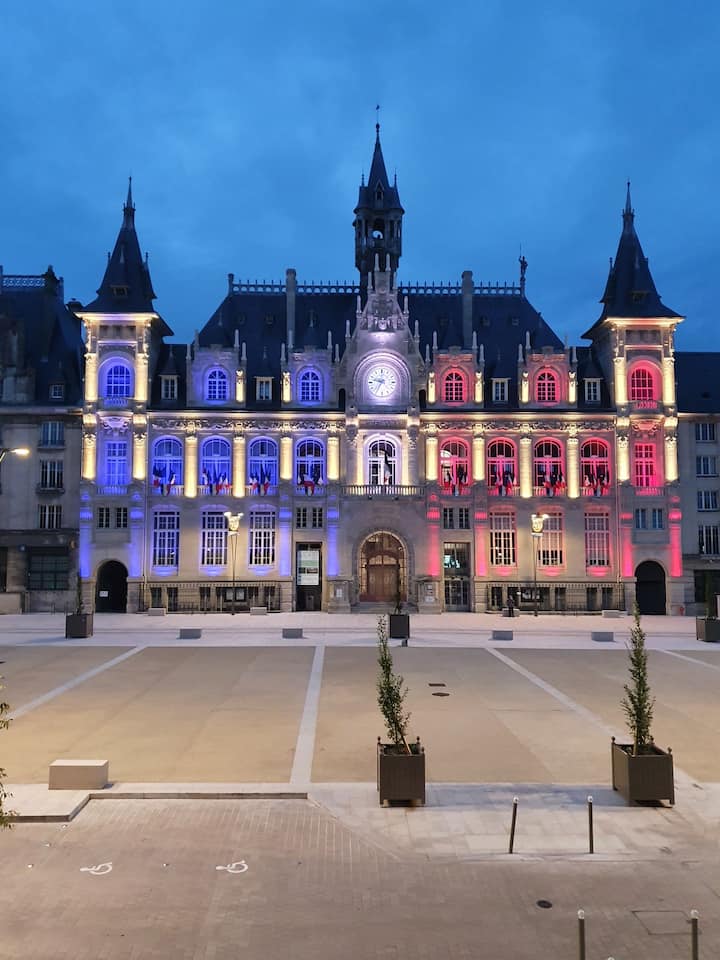 🔹️Studio Des éTuves Face Hôtel De Ville - Charleville-Mézières