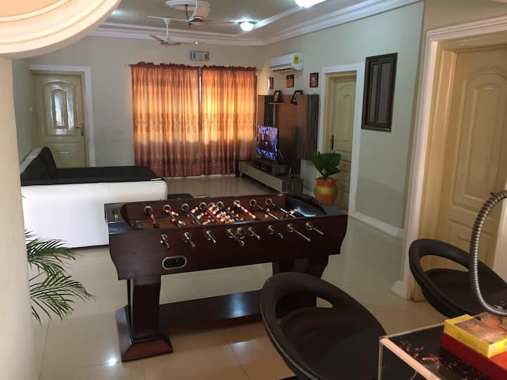 Tee's Place ! Exclusive Access To Entire Place . - Ghana