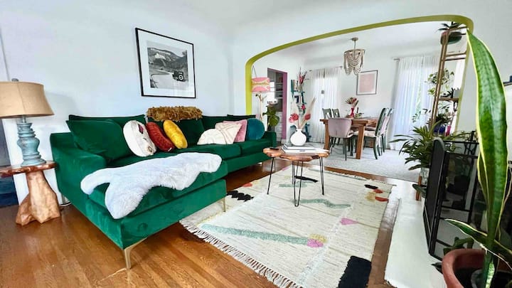 Lu Lu Land: Welcome To The Hollywood Hills! - Beverly Hills, CA