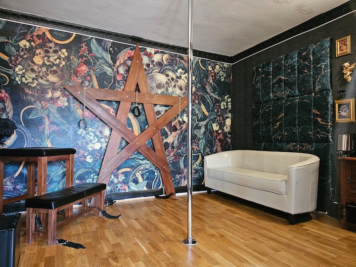 Fetish Themed Dungeon Bedroom, Cage Room, En-suite - Steyning