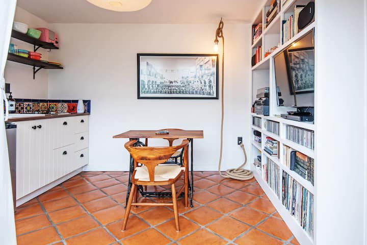 Venice Vibes In A Private Cottage With Separate Entrance - Santa Monica, CA