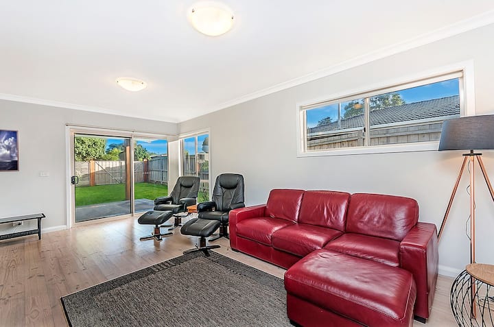 Dunskie Shaq, Holiday House Port Fairy - Port Fairy