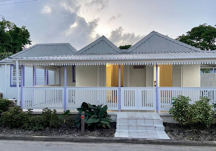 Beautiful Beach Cottage - Bridgetown, Barbados