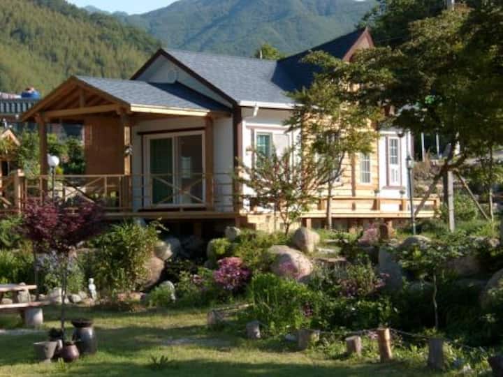 바람흔적펜션-사랑채 - 산청군