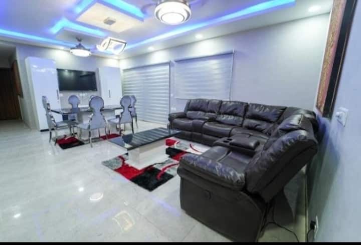 Ultra Luxurious 3 Bed Apartment - Lucknow