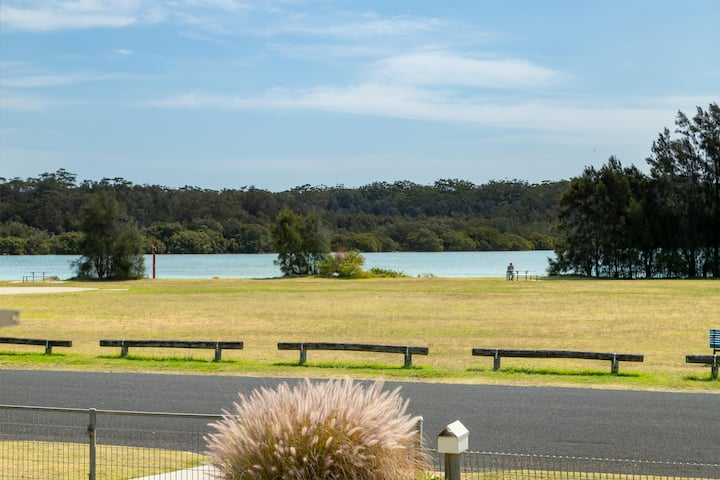 Tomakin Holiday Rentals & Homes - New South Wales, Australia | Airbnb