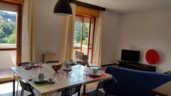 Grande Appartamento Affacciato Sul Verde - Viareggio