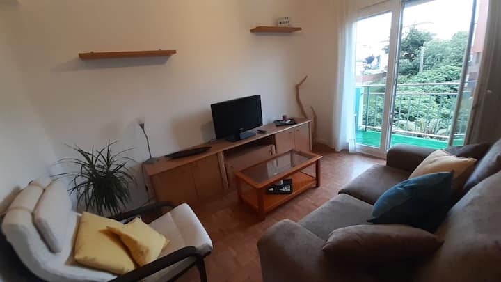 Acogedor Piso Bien Ubicado - Santander