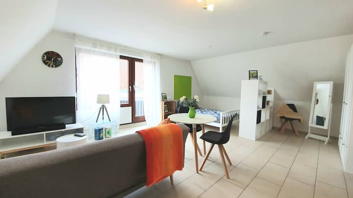 Beautiful Apartment In Neckarwestheim - Besigheim