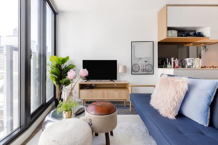 City Views From A Central Apartment - Williamstown