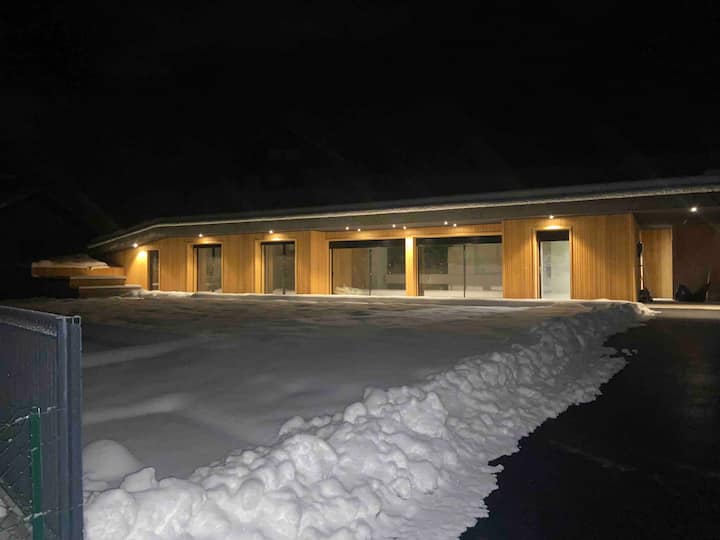 Spa Privé Vue Montagne Jacuzzi Sauna 8 Pers - Albertville