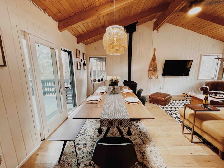 •Serenity Lodge• A Mid-century Modern Lake Retreat - Running Springs, CA