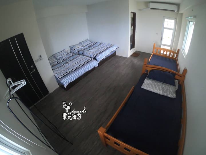 /哥們歌兒海旅/2f/6人房/(可代訂船票、機車、行程)/suite - 蘭嶼