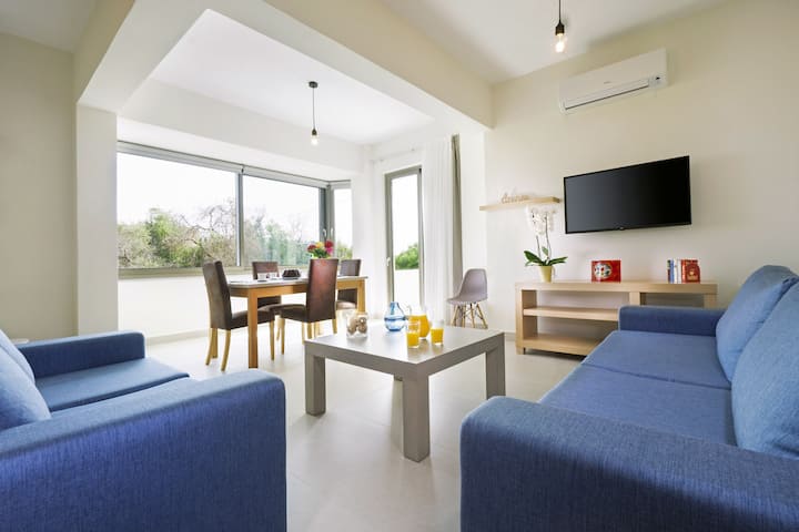 Ellie Apartment, 2 Bd, 2 Ba, 500m From Sandy Beach - Kreta