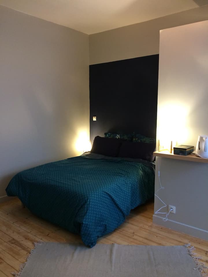 Chambre Cosy Dans Une Maison De Caractère - Bauné