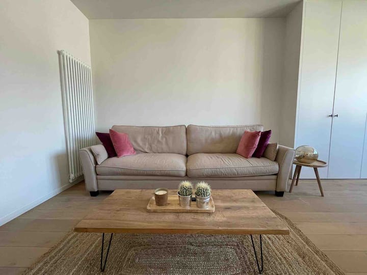 South 44 - Tweeslaapkamerappartement Op Het Zuid - Antwerp, Belgium