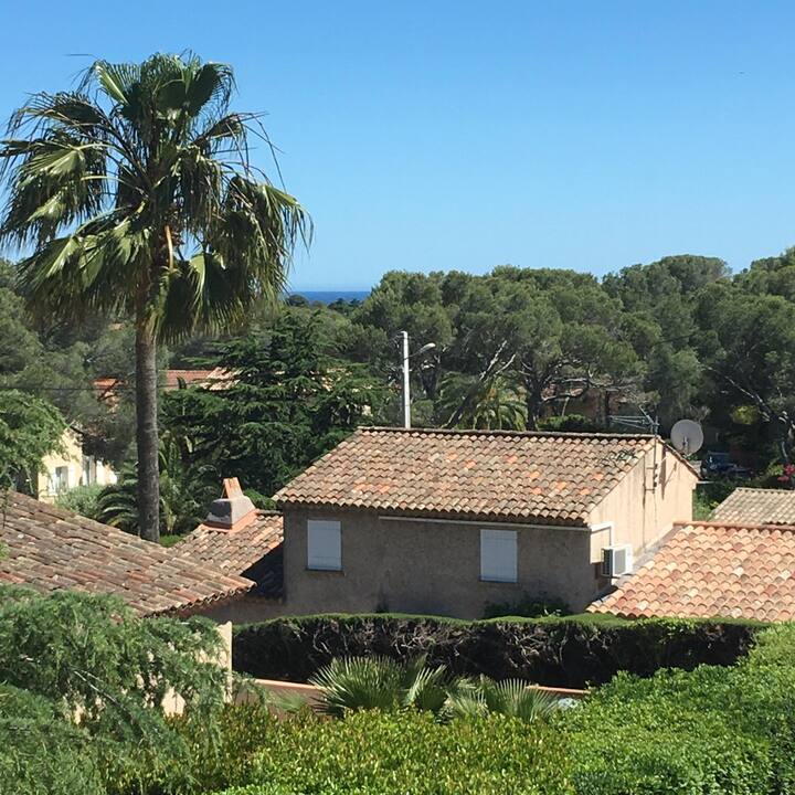 Appartement Climatisé Dans Une Villa + Vue Sur Mer - Agay