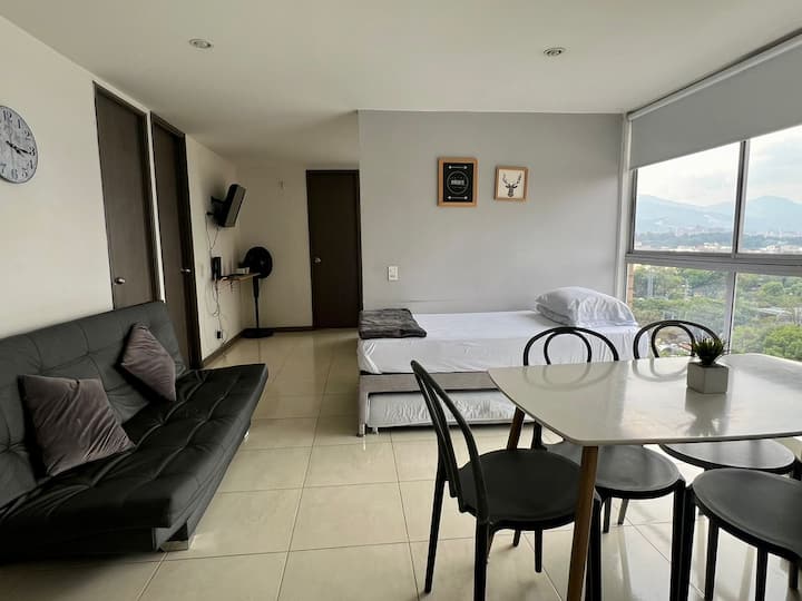 Hermoso Loft Cerca Al Poblado - Medellin, Antioquia, Colombia