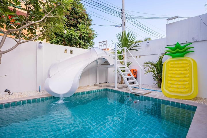 Charming House Poolvilla - Pattaya