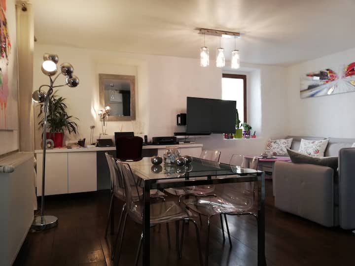 Chambres Dans Maison En Centre Ville - Aigueblanche