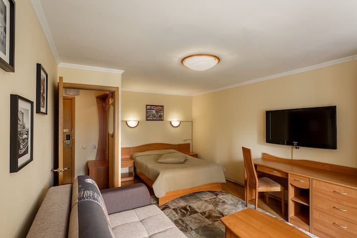 Dokuchayev Lane, 2 Apartments - Moscú