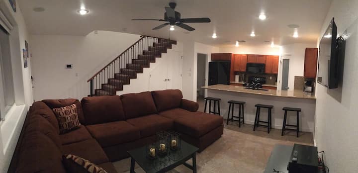 Cozy 2 Bed/2 Bath Detached Private Casita - Lake Havasu City, AZ