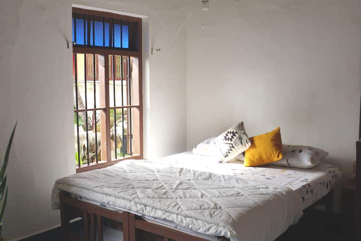 Ingedam- Quaint Double Bedroom In Trivandrum City - Thiruvananthapuram